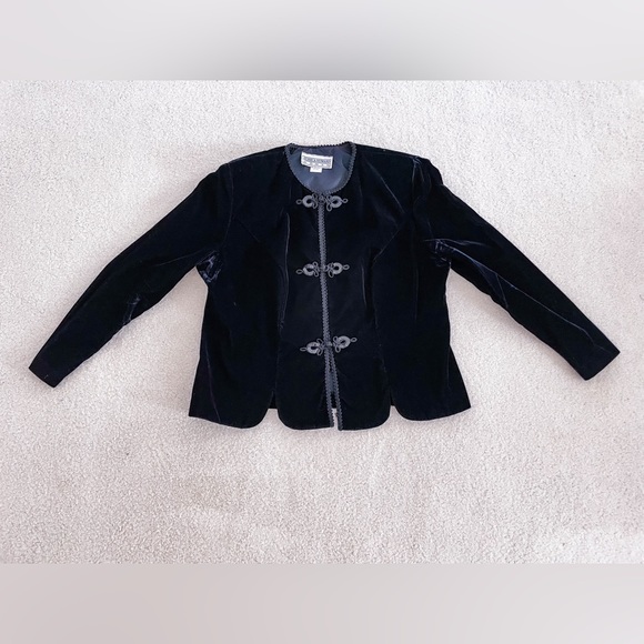 Jessica Howard | Jackets & Coats | Jessica Howard Black Velvet Jacket ...